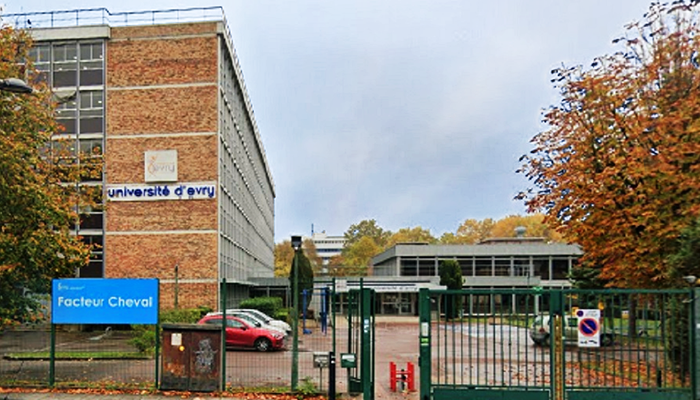 Brochure_LICENCE Histoire 2016-2017 v0b - Université Evry Val d